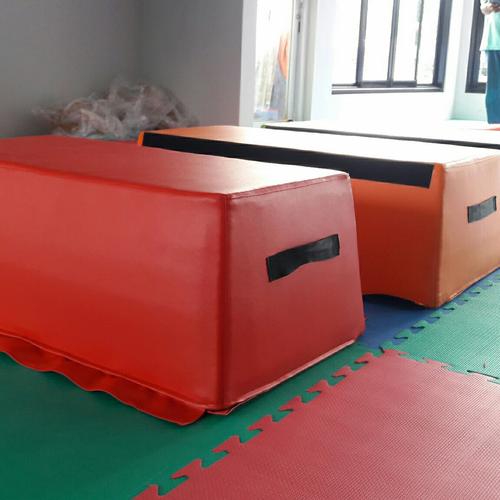 Jual Vaulting box gymnastics - Merah, 100x30 - Jakarta Selatan - Sans ...