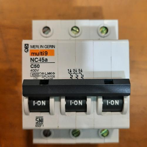 Jual Mcb Nc45a 3p 50A Merlin Gerin - Jakarta Pusat - Rasya sahabat ...