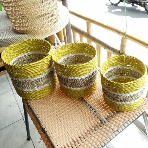 Jual Satu Set Vas Bunga Sintetis Anyaman Tali Plastik isi 3 - Kab ...