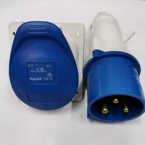 Jual LEGRAND 555284 Panel Mounting Socket 1 Phase 32A 3 PIN IP44 2P+E 3 ...