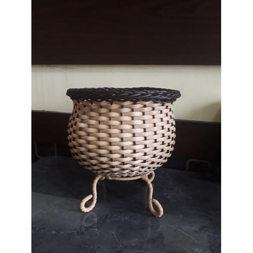 Jual Pot Bunga Rotan sintetis Kaki Besi - Kota Malang - Gallery adzkia ...