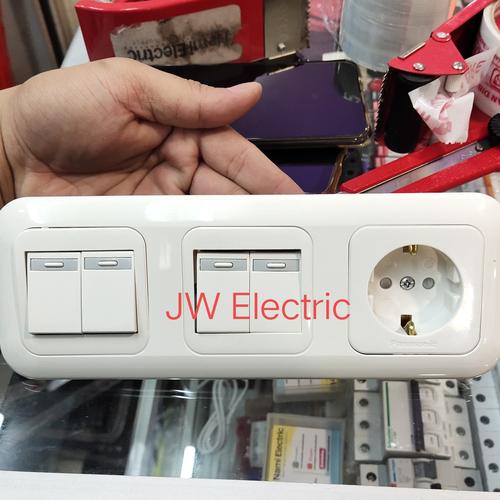 Jual Panasonic 3 Gang isi 4 Saklar + 1 Stop Kontak CP Wide Series White ...