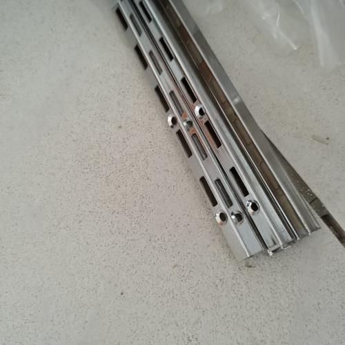 Jual Rel Tiang Bracket 150cm - Peralatan Display Besi Panjang 1.5m ...