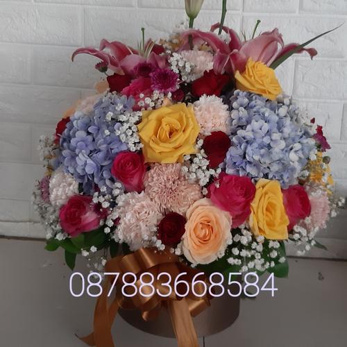 Jual rangkaian bunga box - Jakarta Selatan - Pandawa 5 florist | Tokopedia