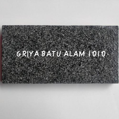 Jual BATU ALAM BASALTO BINTIK HITAM 20x40 Cm - Jakarta Barat - GRIYA ...