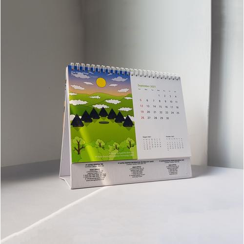 Jual Kalender Meja Desain Custom - A5 landscape, dudukan hitam ...