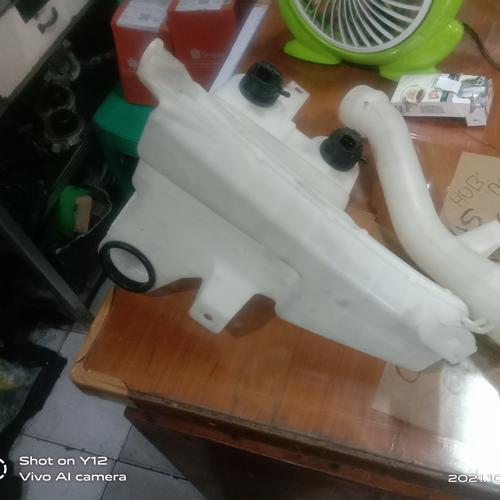 Jual Tabung Cadangan Air Wiper Toyota Innova Original - Jakarta Timur ...