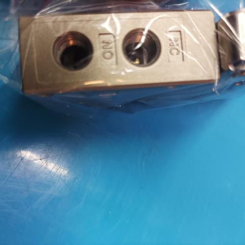 Jual mechanical valve push botton withlock vm4 smc roler - Jakarta ...