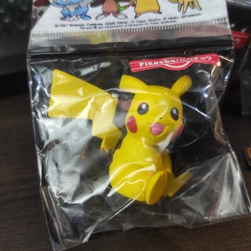 Jual Takara Tomy Pokemon Figure - Pikachu ( Sit Pose ) original - Kab ...