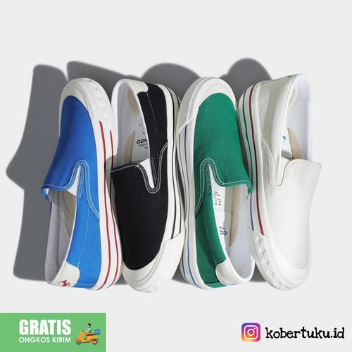 Jual Sepatu Compass Retrograde Slip On [ORIGINAL 100%] - Biru, 37 - Kab ...