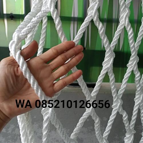 Jual jaring tali tambang nilon 10mm lubang 10cm - 6mm - Kab. Bekasi ...