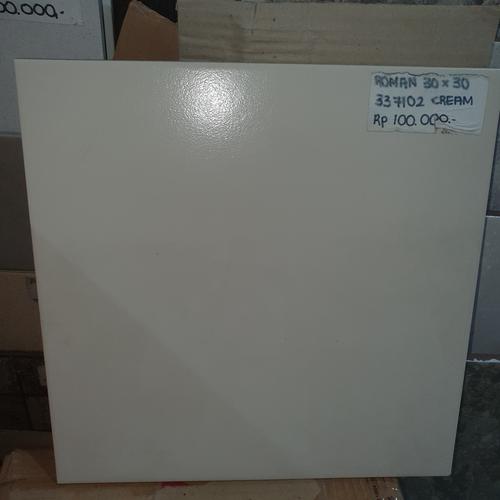 Jual keramik lantai roman 30x30 cream polos / keramik roman 337102 ...