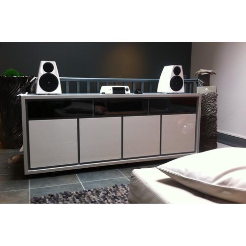 Jual MERIDIAN DSP 3200 & AUDIO CORE 200, NOT KEF, PMC, ATC, DYNAUDIO ...