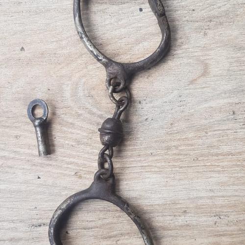 Jual borgol antik kuno peninggalan voc belanda - Kota Tangerang Selatan ...