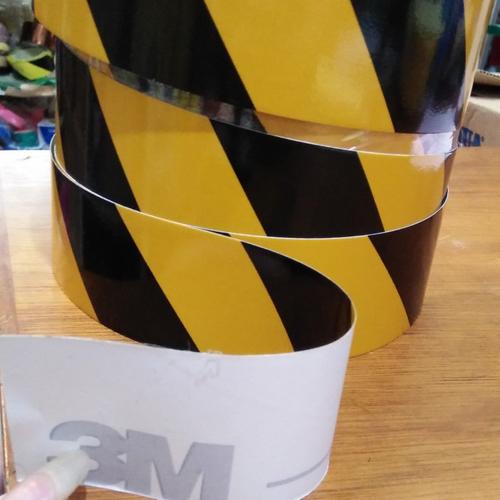 Jual 3m sticker reflective 4 cm x 45 meter-scotchlite 3M 610 kuning ...