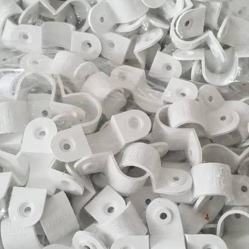 Jual Clem Conduit 20mm putih Boss / Klem pipa conduit 20mm boss isi ...