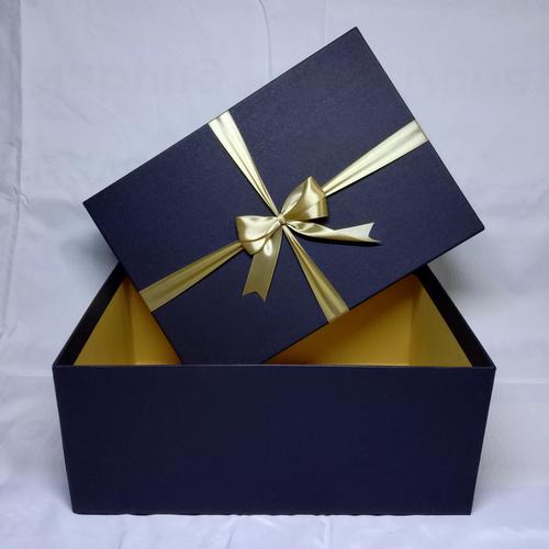 Promo Kotak hadiah / Kotak box / Kotak kado / 35x25x15 cm / Berpita ...