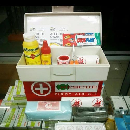 Jual KOTAK P3K + ISI LENGKAP BOX P3K SET P3K MOBIL LENGKAP - Kab. Bogor ...
