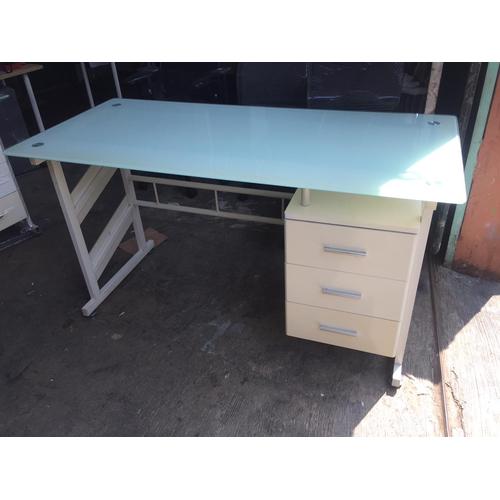 Jual Meja INFORMA Kaca Tempered Rangka Besi plus Laci 140x65 cm - Kota ...