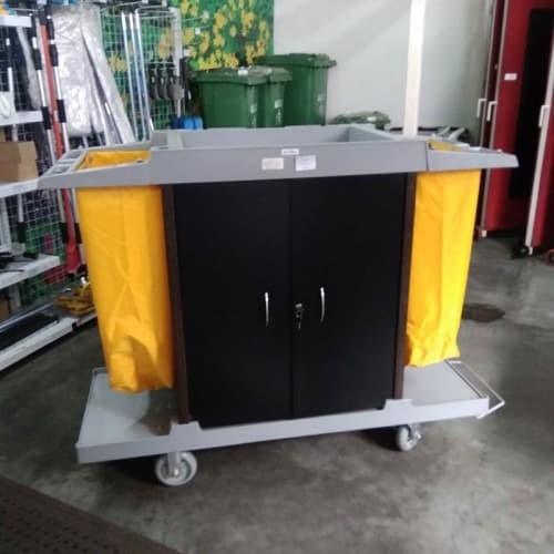 Jual Guest Room Service Cart With Door / troli room boy hotel cleaning ...