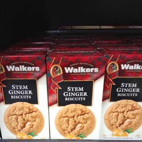 Jual Biskuit Walkers steam ginger biscuits 150 gr/cookies - Jakarta ...