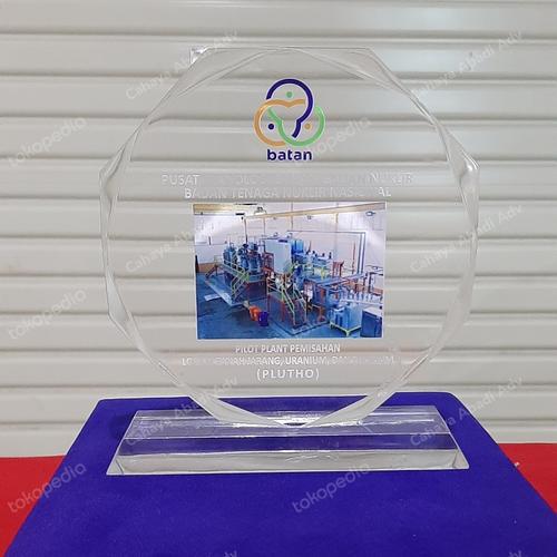 Jual Plakat Akrilik Diamond | Plakat Akrilik Custom | Plakat ...