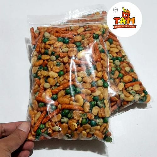 Jual Kacang Campur Mix 5 Rasa 250 Gram - Tam Snack - Kota Depok - TAM ...