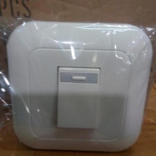 Jual saklar tunggal engkel single panasonic wide series - WEJ 5911 ...