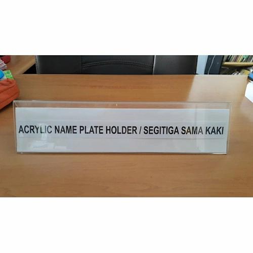 Jual Papan Nama Meja Kantor Akrilik Segitiga 2 Sisi Bening 7 x 20 Name ...