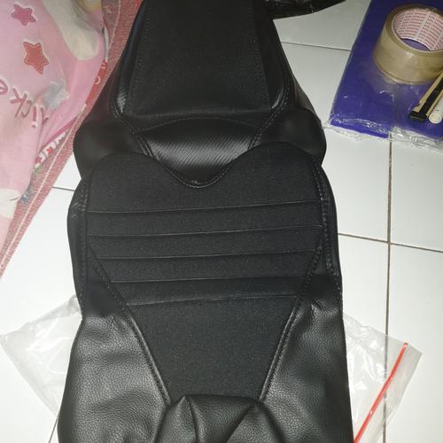 Jual sarung kulit jok motor R15 v3 v2 modifikasi - Hitam, v2 - Kab ...