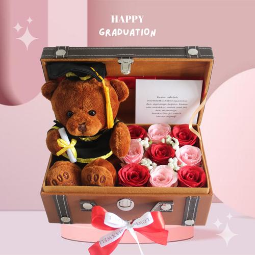 Promo Hadiah wisuda buket bunga boneka wisuda bunga box maxwell flowers ...