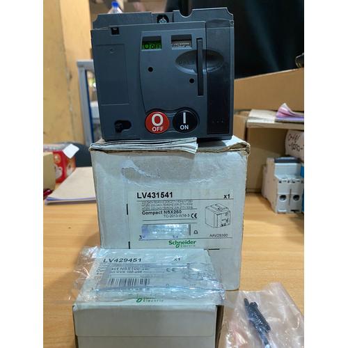 Jual SCHNEIDER LV431541 MT250 MOTORIZED MCCB NSX CVS - Kota Bandung ...