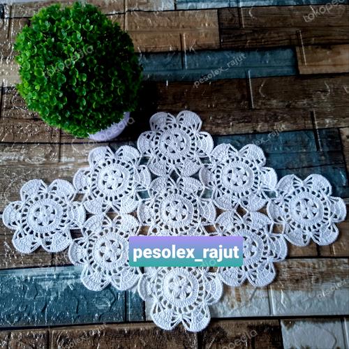 Jual taplak meja oval rajut handmade - 2 - Putih, 51x33cm - Kota ...