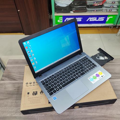 Jual LAPTOP LEPTOP ASUS 15 INCH RAM 4GB GENERASI TERBARU SIAP PAKAI ...