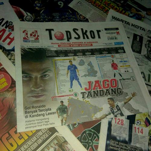Jual Majalah Koran Bola Topskor Cristiano Ronaldo CR7 Juventus Jago ...