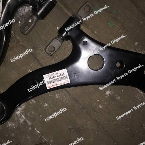 Jual Lower Arm Kanan Harrier ACU30 MCU30 2003-2012 Lexus RX300 48068 ...