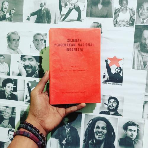 Jual Sejarah Pergerakan Nasional Indonesia by Susanto Tirtoprodjo - Kota Surabaya - Buruhbuku ...
