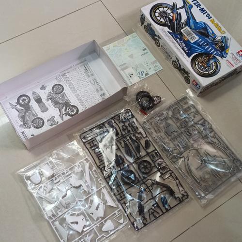 Jual Tamiya Yamaha MotoGP motogp YZR - M1 2004 Valentino rossi - Kota ...