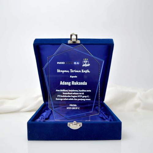 Jual Plakat Kenang Kenangan + Box - Jakarta Barat - triesan | Tokopedia