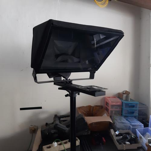 Jual Teleprompter support u/Monitor 15" s/d 17" kaca lokal 40 cm x 30 ...