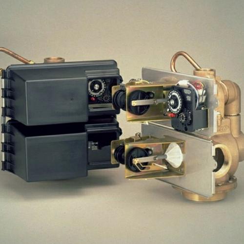 Jual AUTOMATIC CONTROL VALVE FLECK 3900 SOFTENER SIDE MOUNTED - Jakarta ...