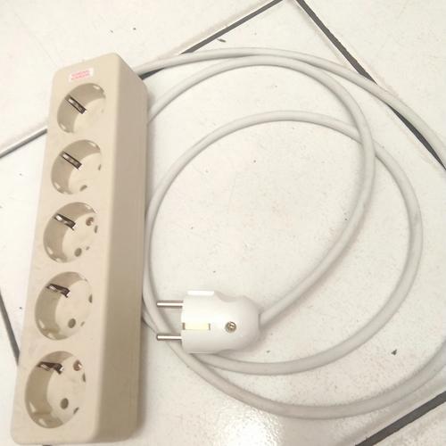 Jual sambungan kabel 3 meter colokan isi 5 steker broco kabel rol - 3 ...
