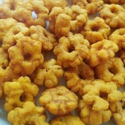 Jual snack sakura / sakura ribut/ snack jadul anting-anting - 250gram ...