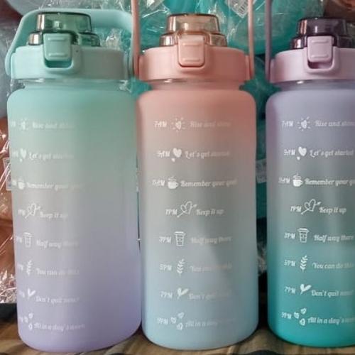 Jual BOTOL MINUM VIRAL GRADASI 2 Liter Botol sultan botol kekinian ...