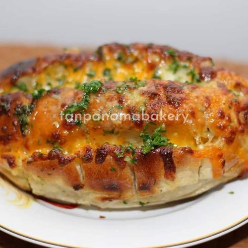 Jual Garlic Bread Mozzarella Cream cheese, Roti gandum - Mozzarella ...