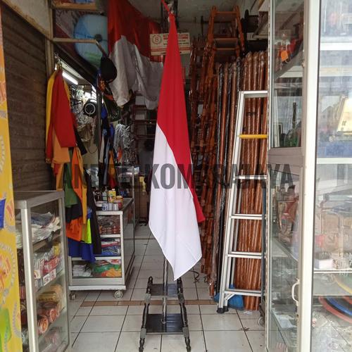 Jual tiang bendera ruangan lobang 1 dan bendera merah putih ukuran ...