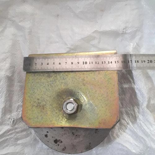 Jual roda besi super 15 cm - roda+casing, rel besi siku - Kab. Tegal ...