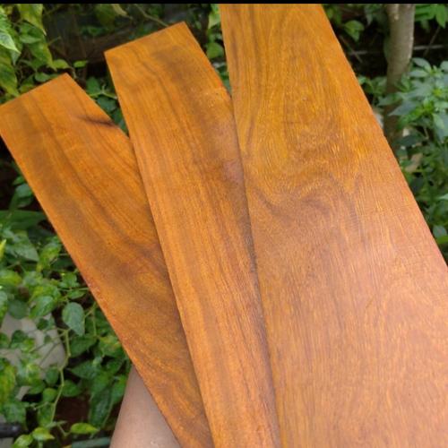 Jual kayu Ulin Kalimantan tipis 25x7.5x0.4-0.5cm - Kota Depok - Dewa ...