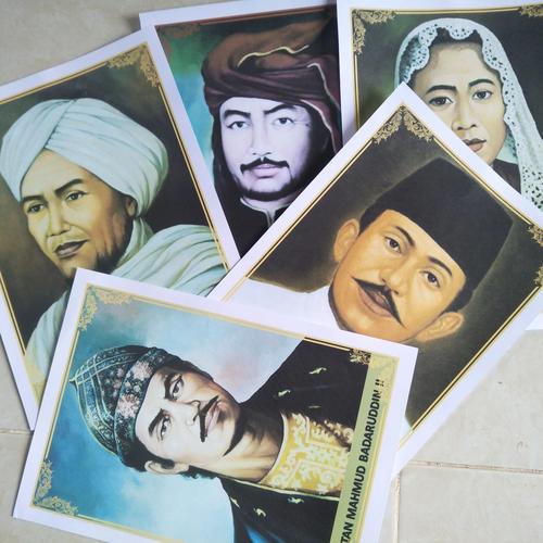 Jual Poster Gambar tokoh Pahlawan Nasional a4 Pilihan 2 - Kab ...