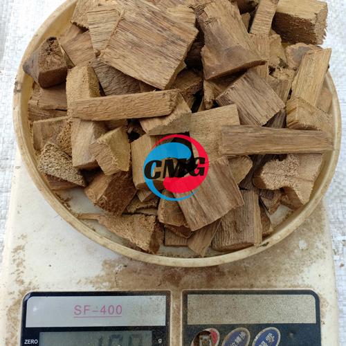Jual Potongan Chips Kayu Gaharu Filaria Papua Asli Wangi 100 gram - Kab ...